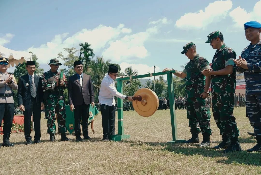 TMMD ke-125 Resmi Dibuka, Bupati Khairunas Tegaskan Komitmen Majukan Kawasan Wisata Gunung ...